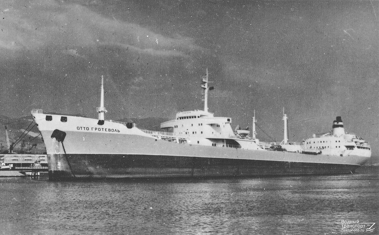 Танкер типа софия - фото и картинки на рабочий стол